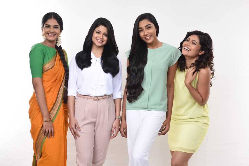 කොයි විදිහේ කොණ්ඩයක් වුණත් ඒ හැම කොණ්ඩයක් ම බලාගන්නෙ Kumarika - SmartLady